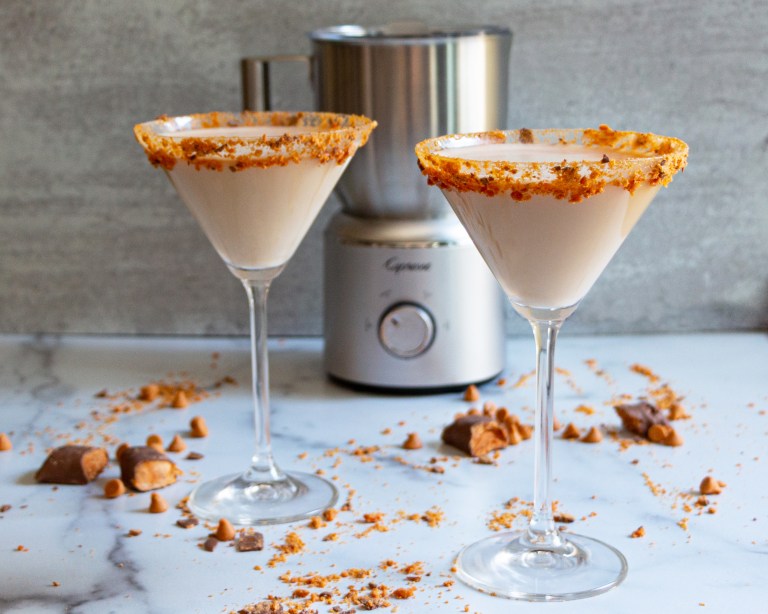 Frothy Hot Butterscotch Cocktail with Oat Milk – Capresso